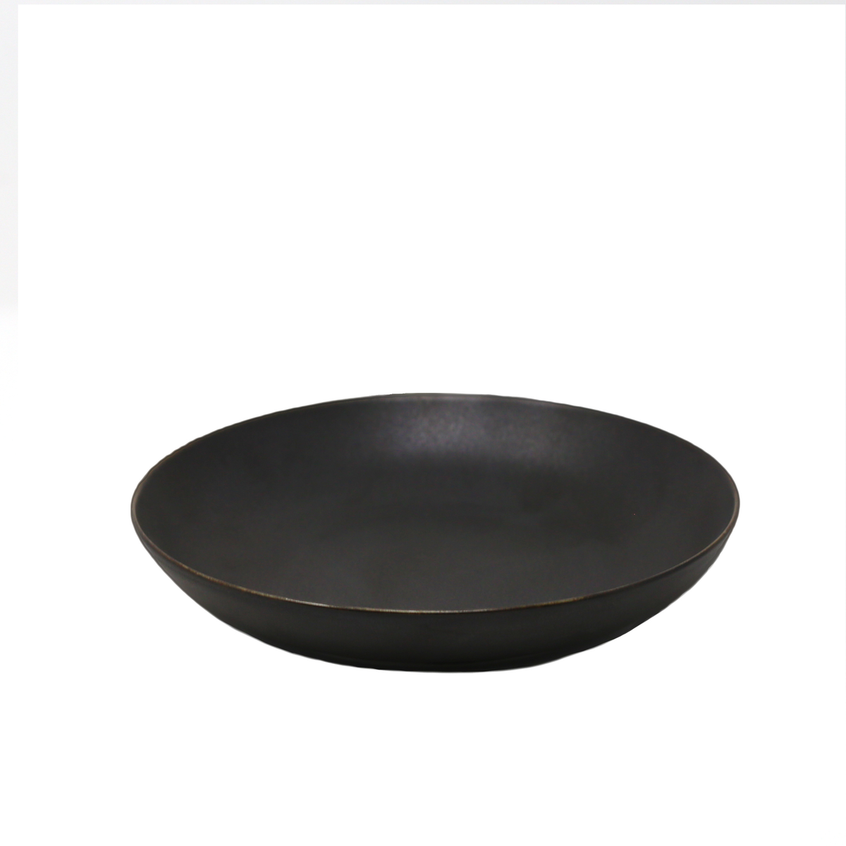 Assiette Noir mat – Eugène Allard Cuisine et Tendances